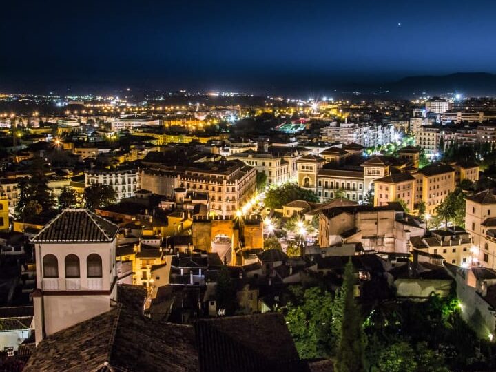 Qué ver de noche en Granada: una guía imperdible - GudMornin