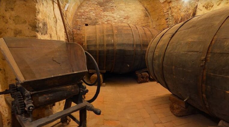 Bodegas en Toro para Visitar y Comer: Una Experiencia Inolvidable ...